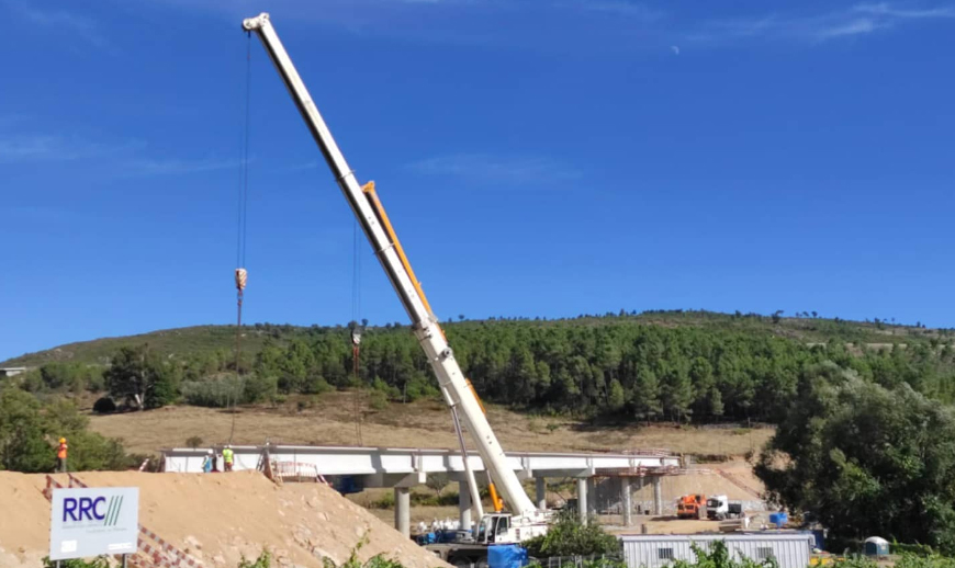 Ponte sobre a Ribeira da Oura — VEconcept